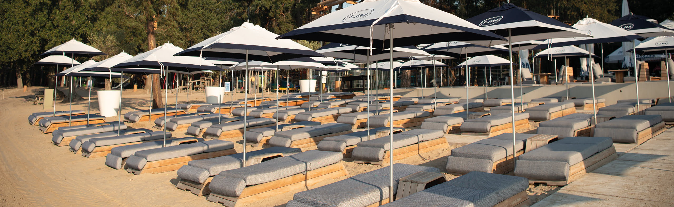 Lounge Area & verhuur geopend! - IJzeren Man Vught